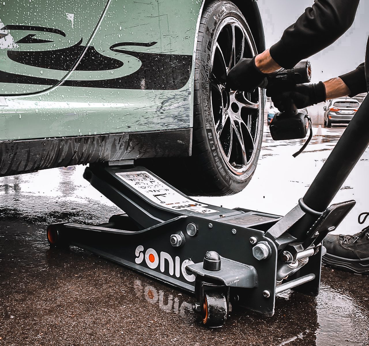 Torqx Capital Partners announces the sale of Sonic Equipment to Egeria - Torqx Capital